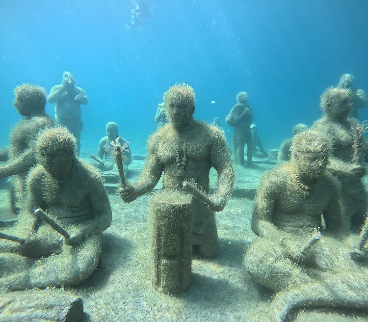 Sint Maarten Unterwasserpark mit 300 Skulpturen - Das FotoPortal